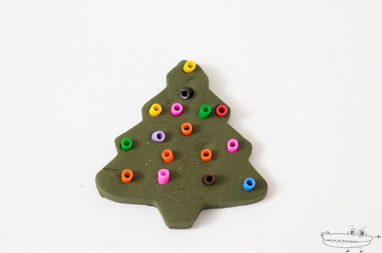 Árbol de Navidad de plastilina -Manualidades Infantiles