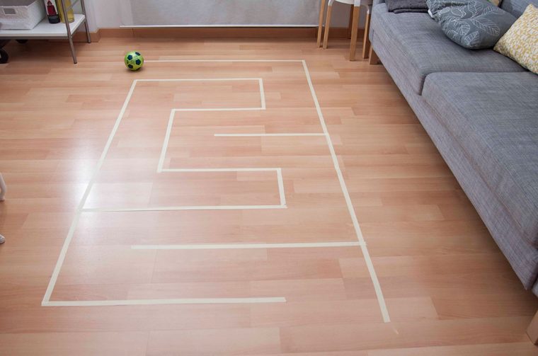 Laberinto con pelota -Manualidades Infantiles